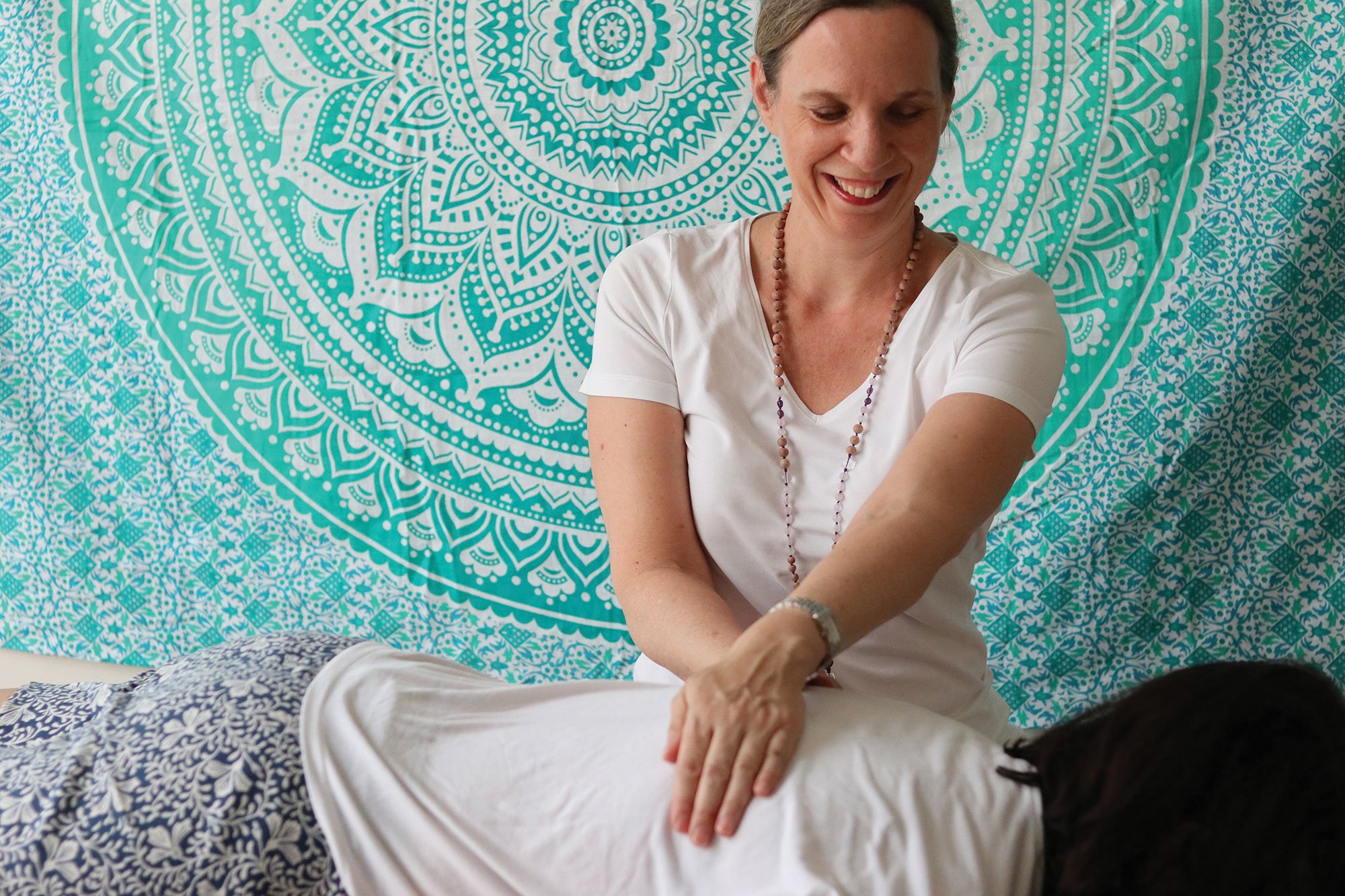 Reiki in Singapore: Meet Reiki practitioner Stephanie Schueller | ANZA